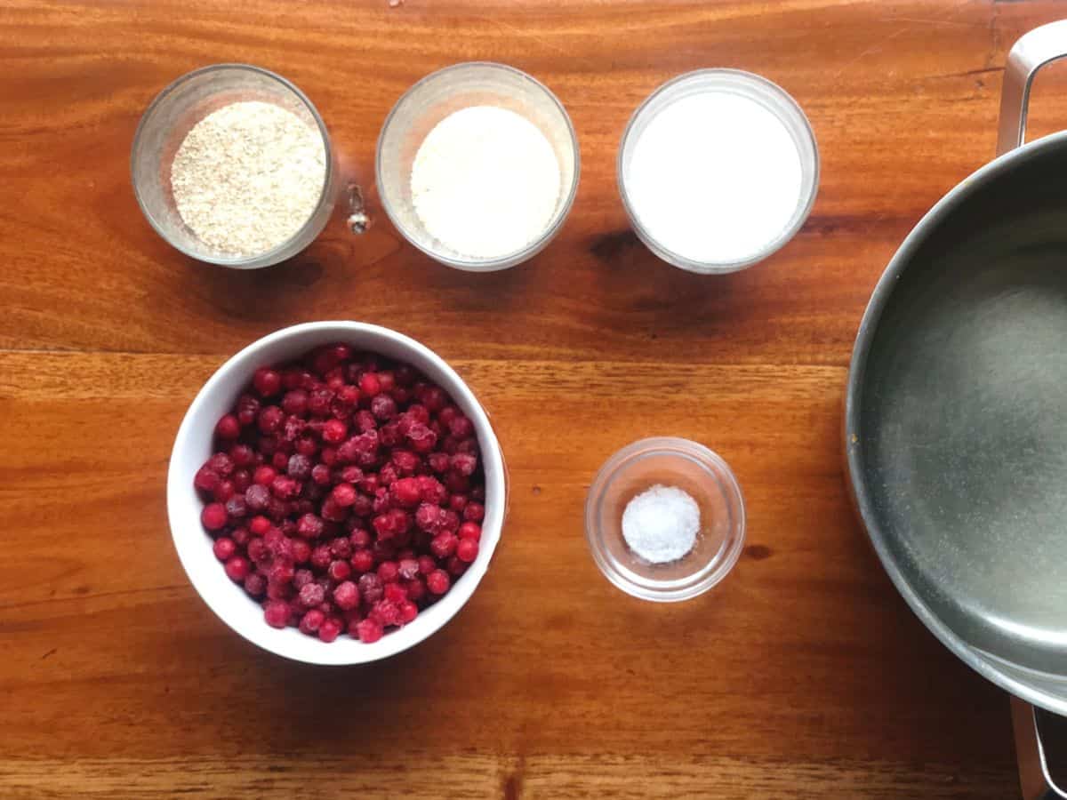 Whipped Lingonberry Semolina Porridge (Finnish Vispipuuro)