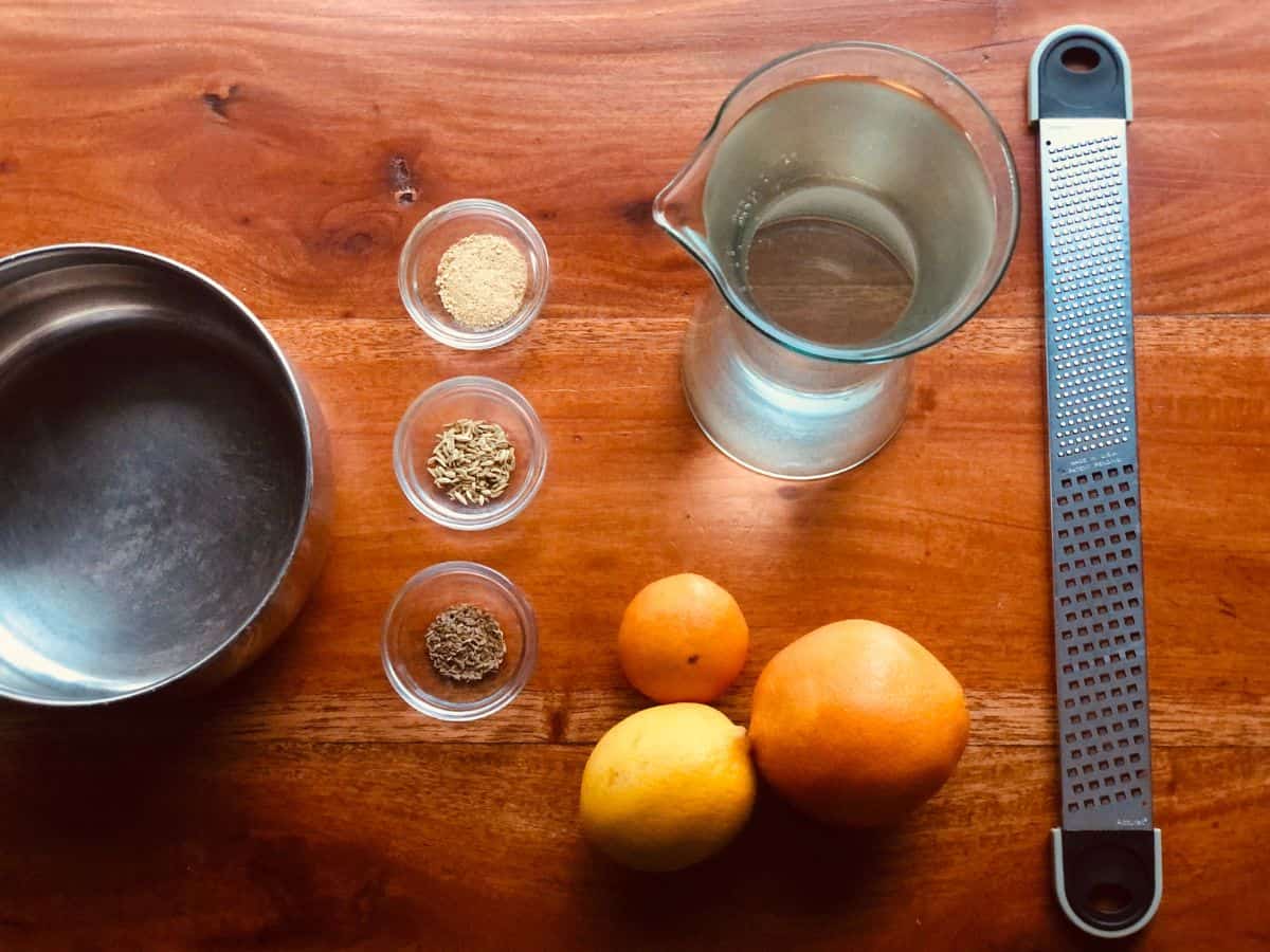 White glogg with elderflower and citrus