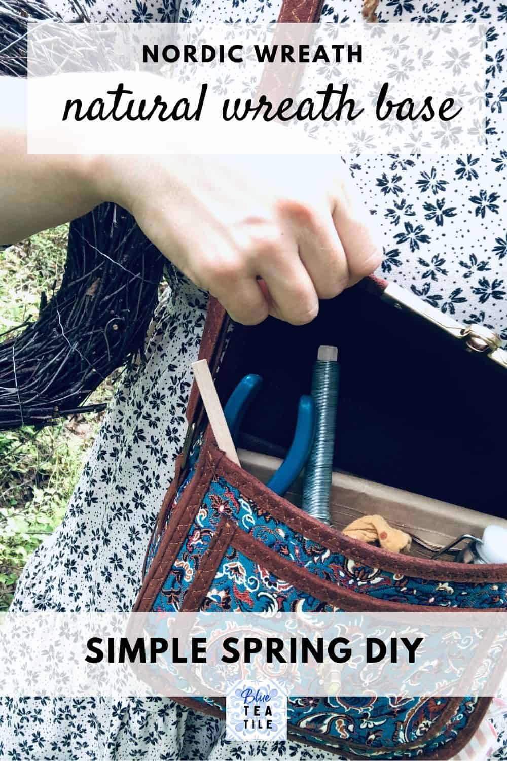 Simple & inexpensive DIY wreath base from foraged material