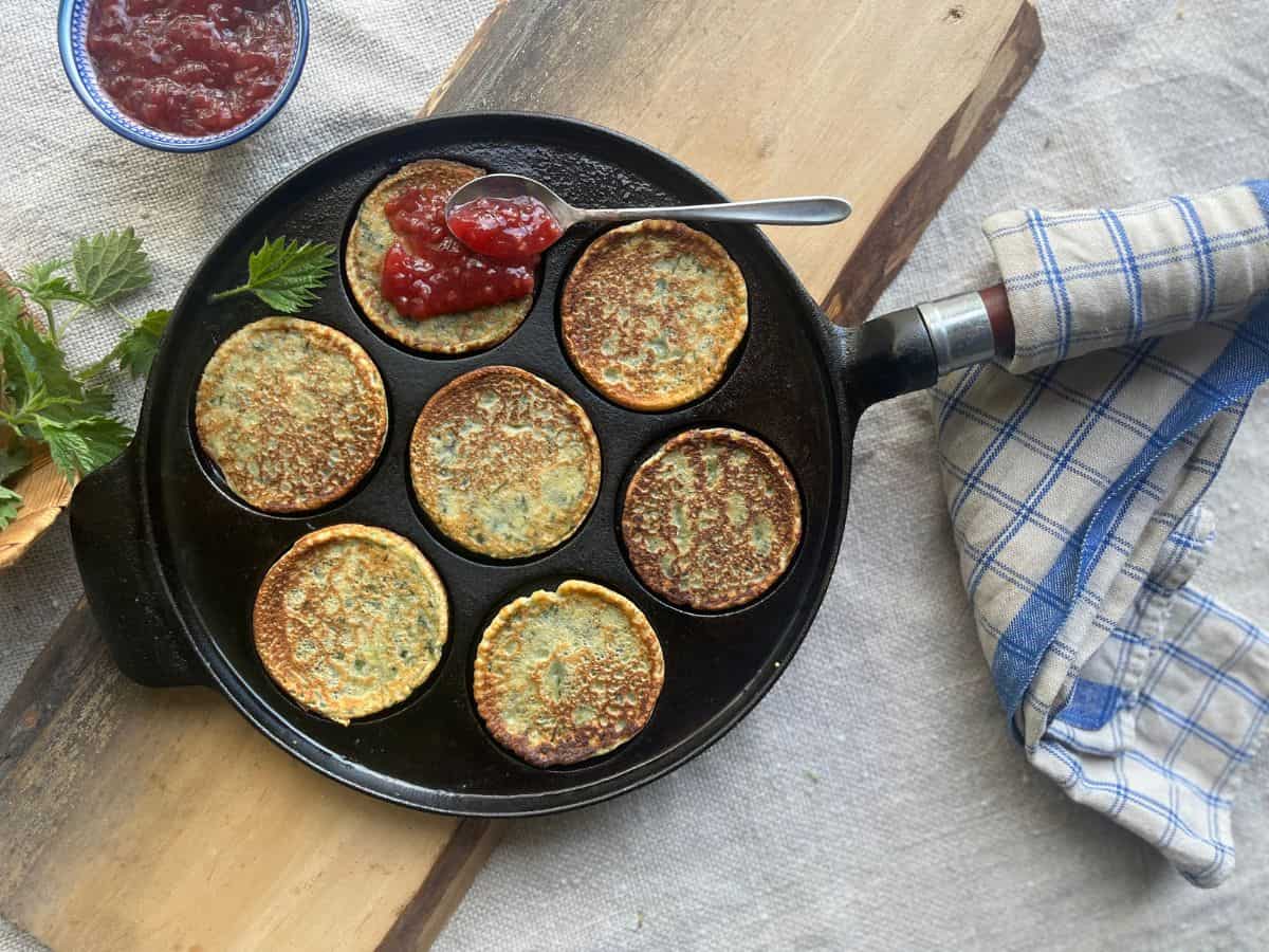 Delicious stinging nettle pancakes | Easy Nordic treat