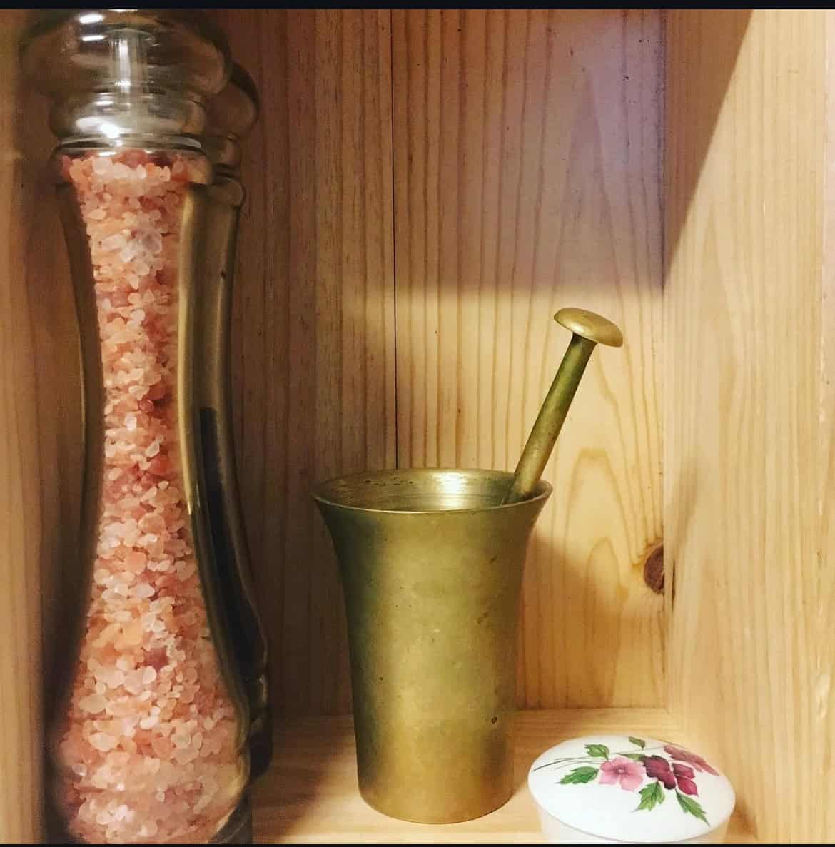 Wooden wine box craft ideas for decoration - Repurpose & DIY