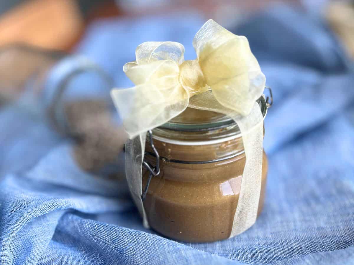 Homemade sunflower seed butter (with roasted or raw seeds)